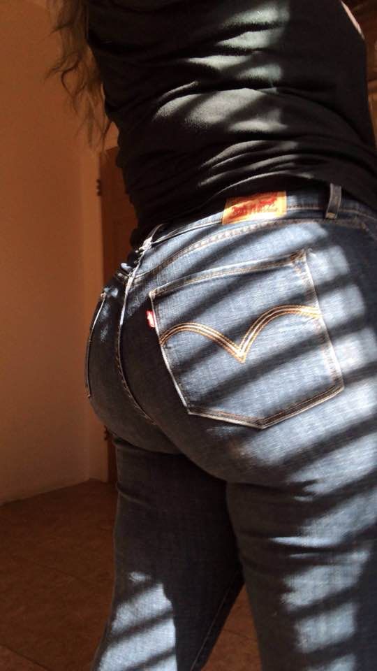 Tight enough? 😏 | Scrolller