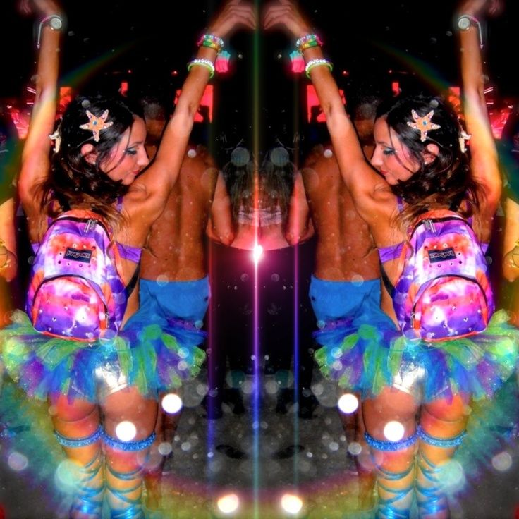 Raver Jansport | Scrolller