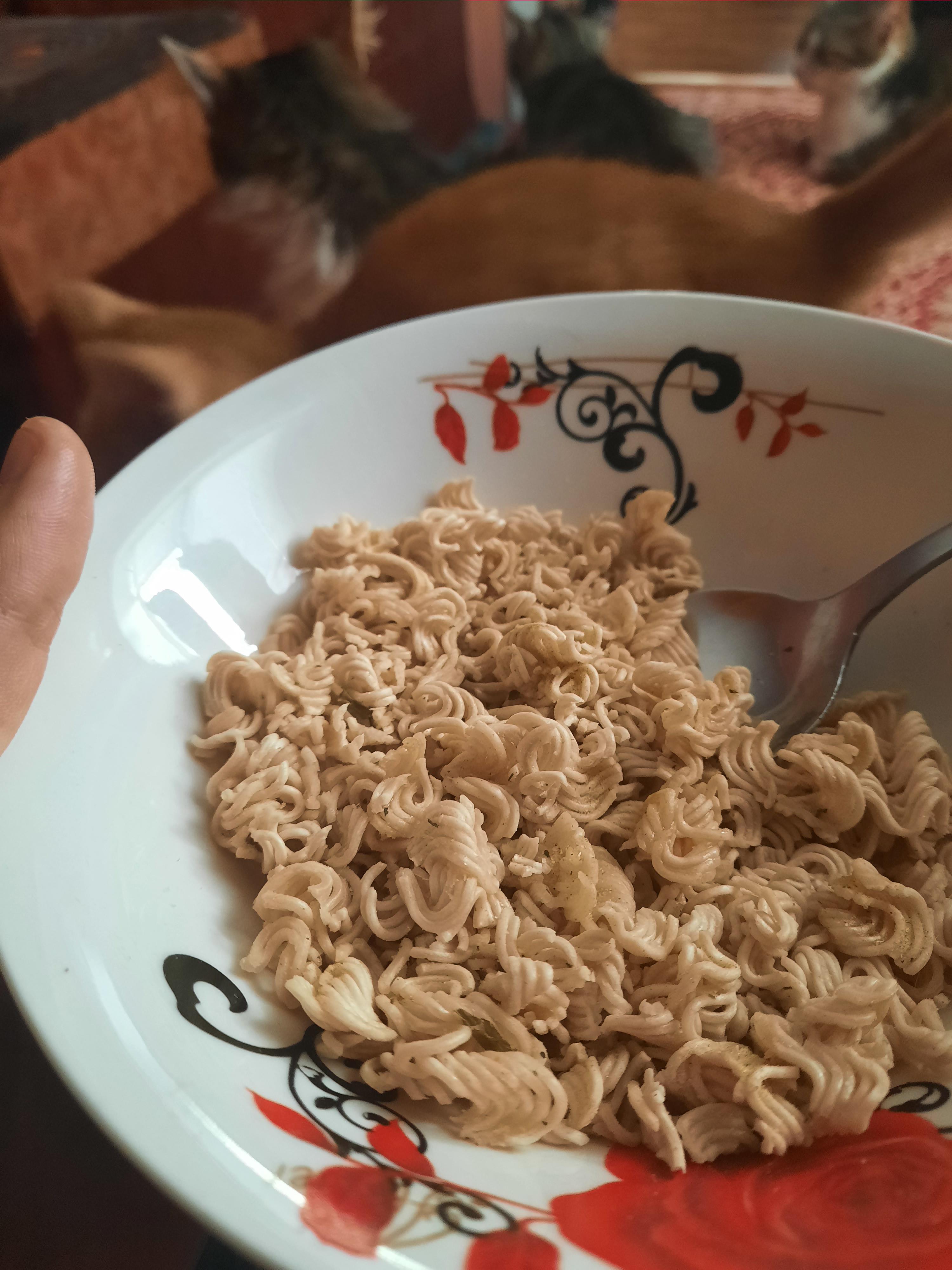 raw instant noodles | Scrolller
