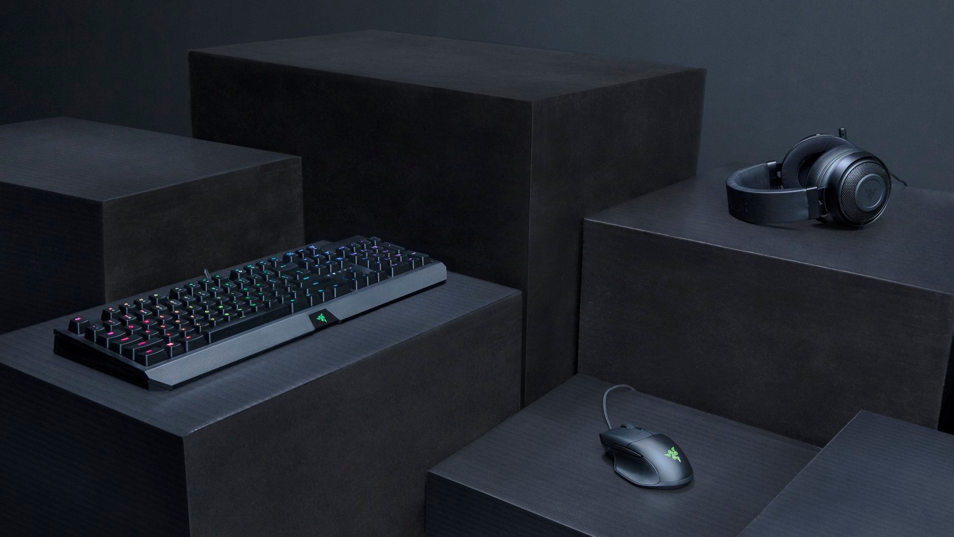 (Razer visuals) Step up | Scrolller