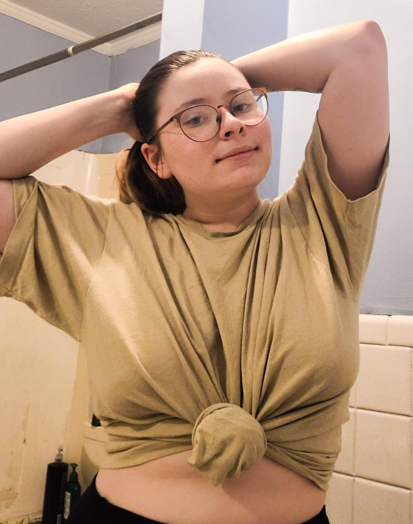 Ready for work! [Self-timer] | Scrolller