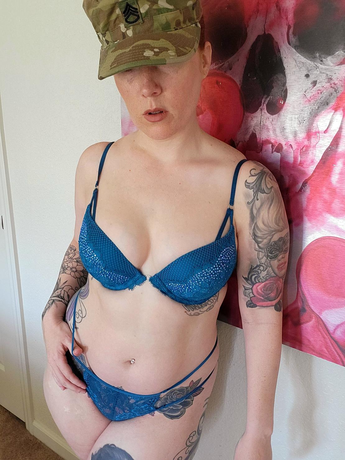 Drop and give me 20 Soldier! | Scrolller