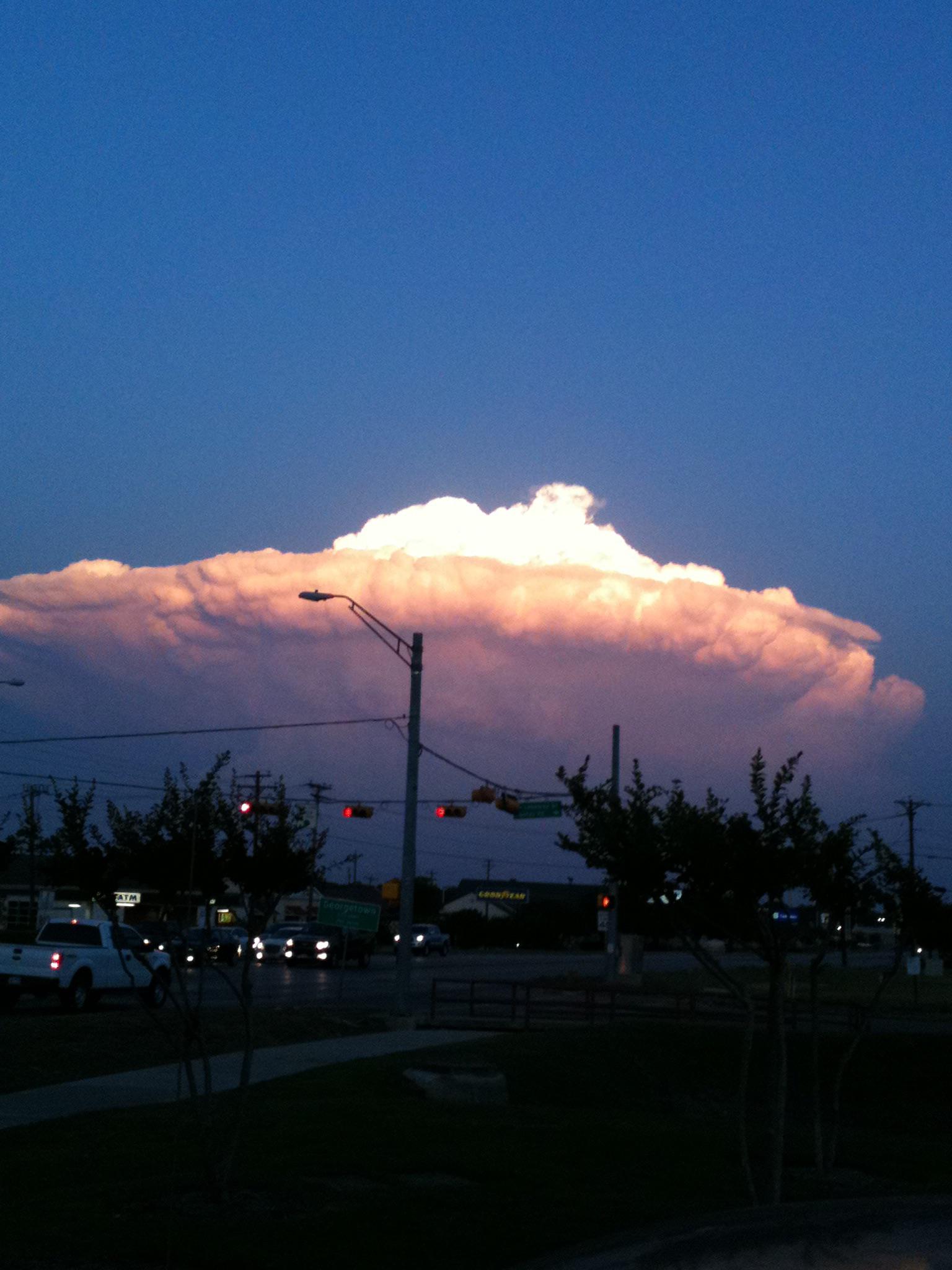 Really cool cloud here in Texas | Scrolller