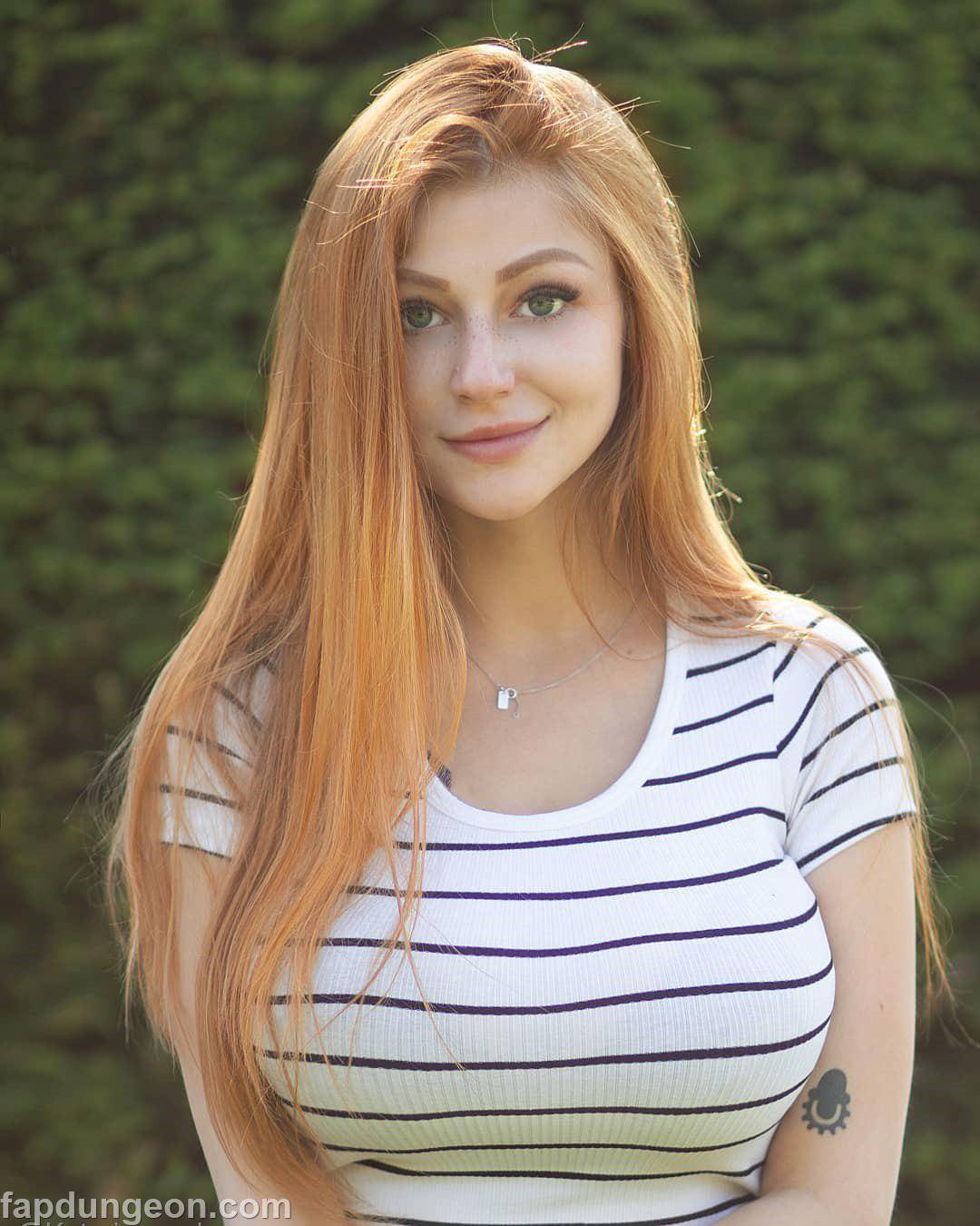 Red head | Scrolller