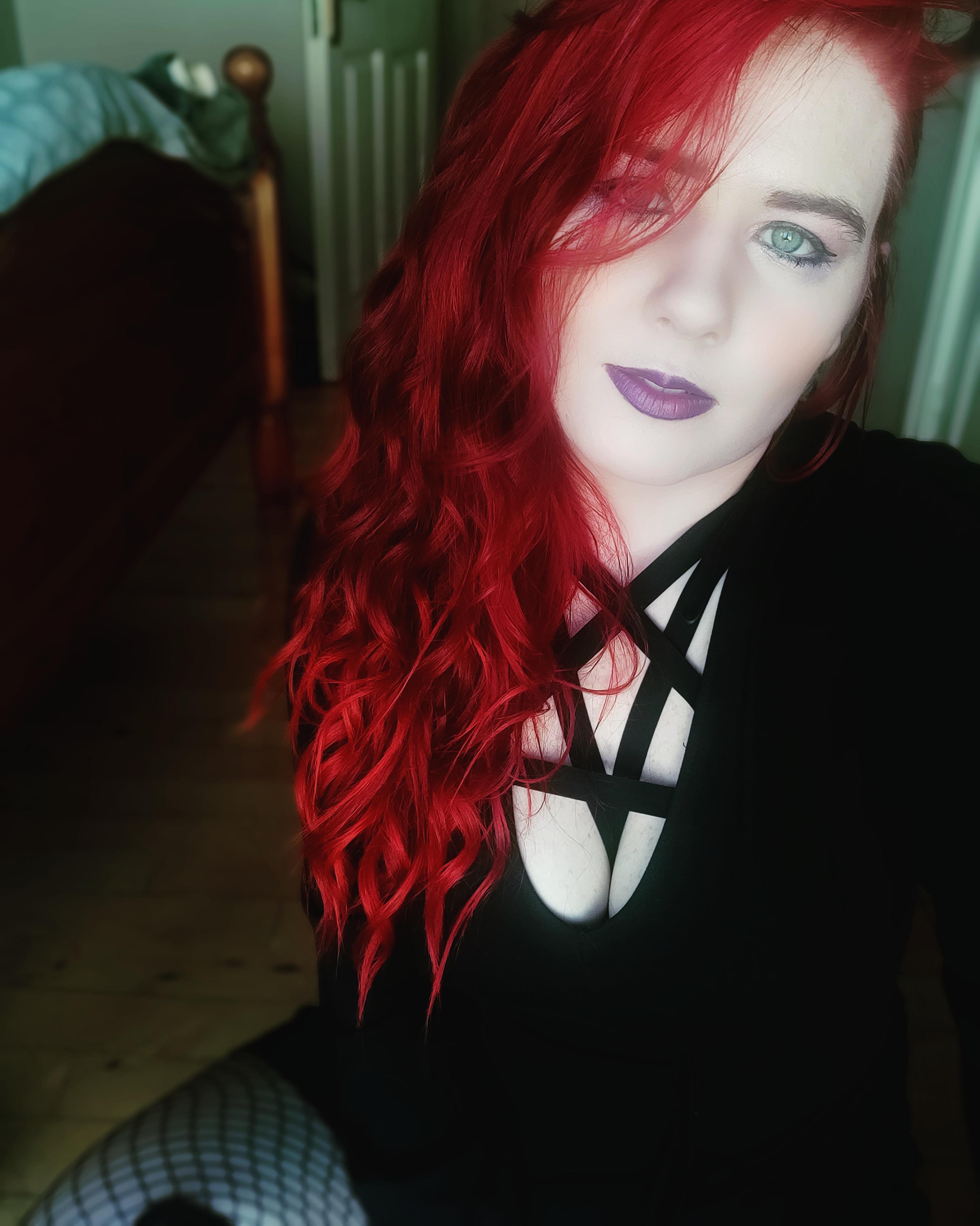 Red head gothic girl 🖤 | Scrolller