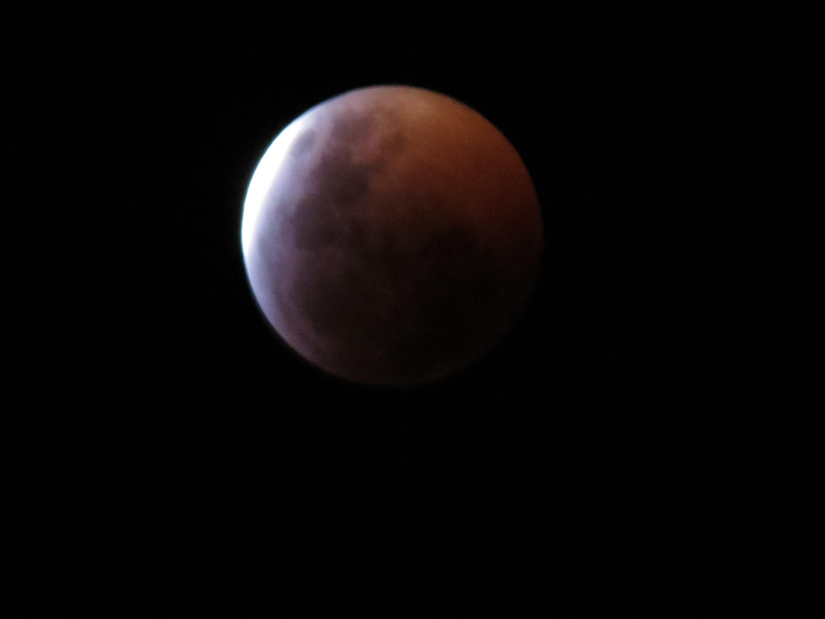 RED moon | Scrolller