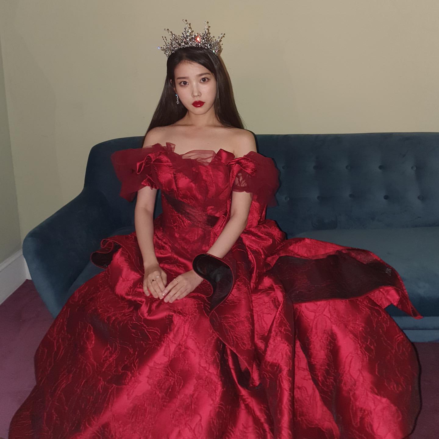 Red Queen IU (@dlwlrma IG Update) | Scrolller