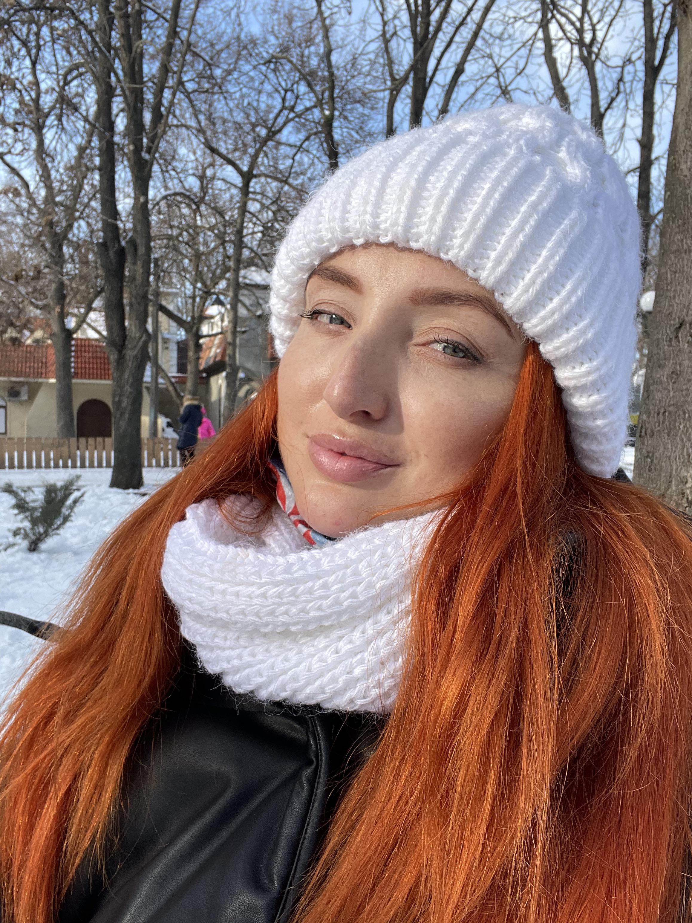 Redhead 👩‍🦰 Scrolller