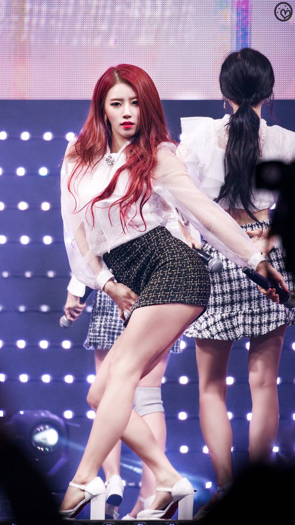 Redhead Mijoo | Scrolller