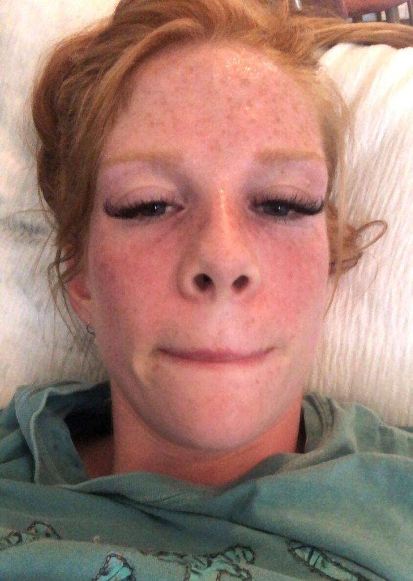 Redhead Scrolller Redhead Scrolller