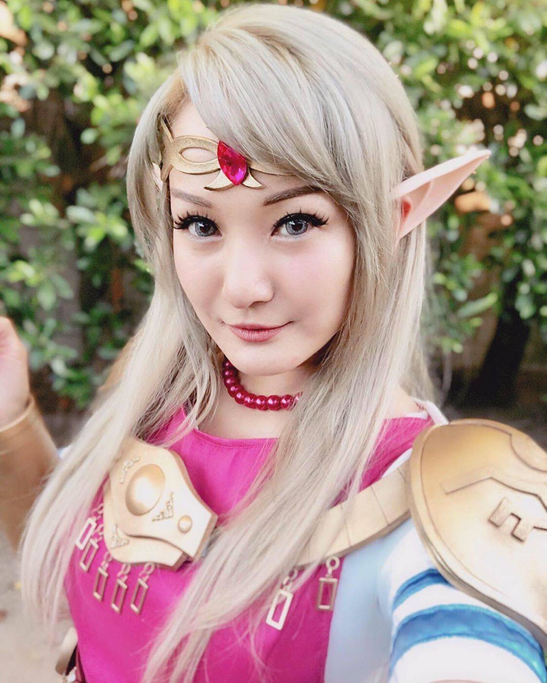 Reina as Zelda | Scrolller