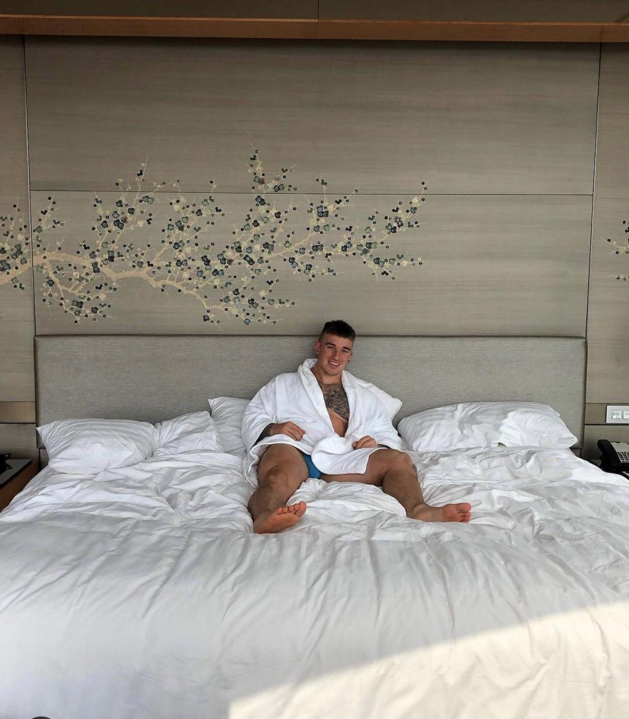 Relaxing | Scrolller