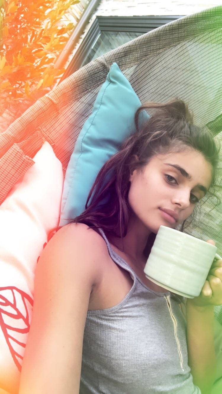 Relaxing | Scrolller