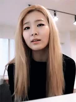 Remember blond Seulgi? | Scrolller