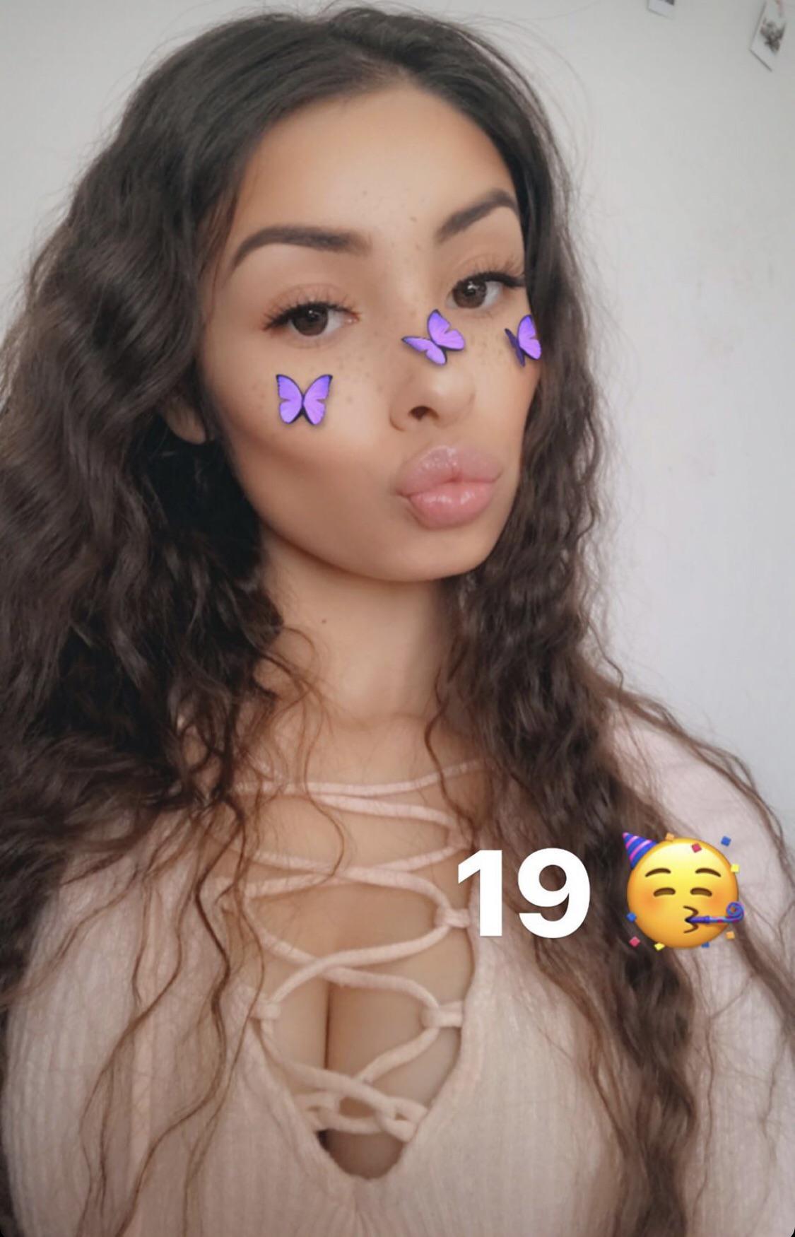 remove the strings please🤧 | Scrolller