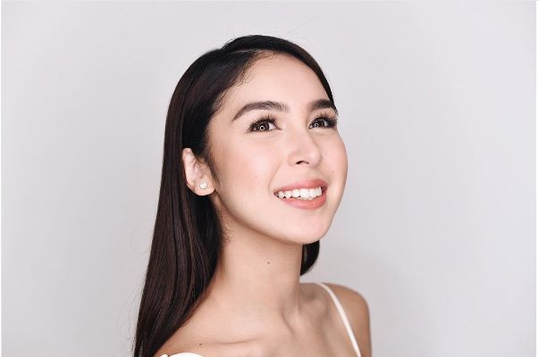 [REQUEST] Cool Girl | Scrolller