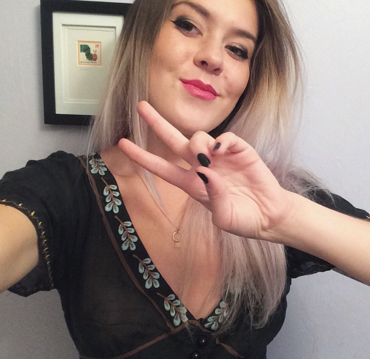 [REQUEST] nipples for peace | Scrolller