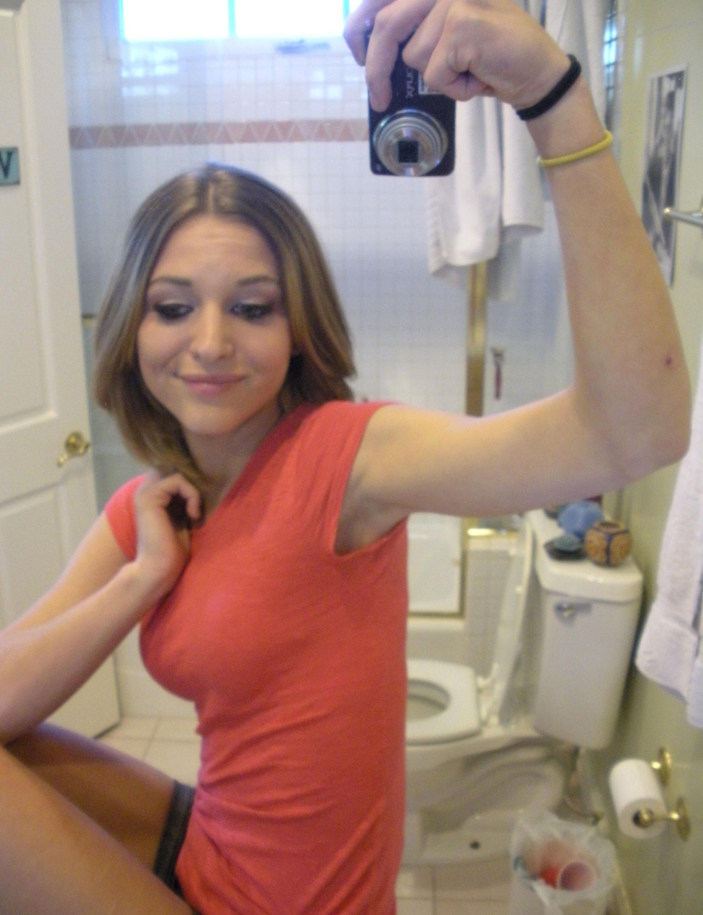 [REQUEST] This girl | Scrolller