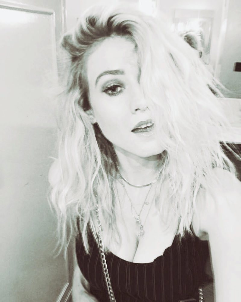 Return to form... | Scrolller