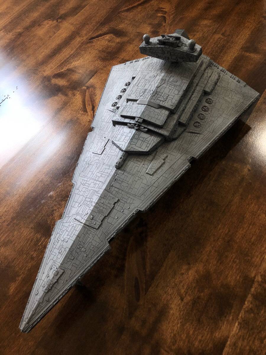 [Revell] Imperial Star Destroyer | Scrolller