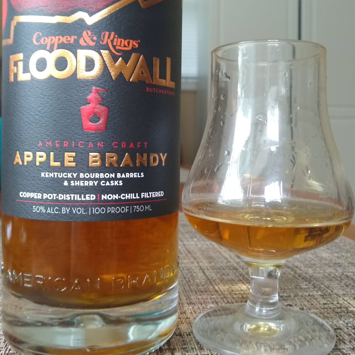 Review #006 / #166: Floodwall Apple Brandy | Scrolller