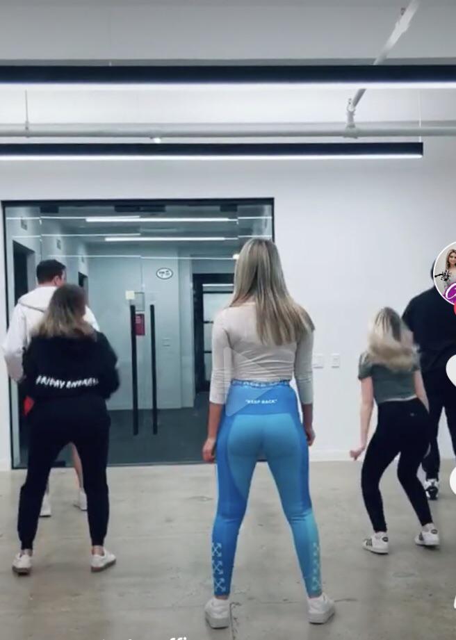 Ria is getting Thiccccc | Scrolller