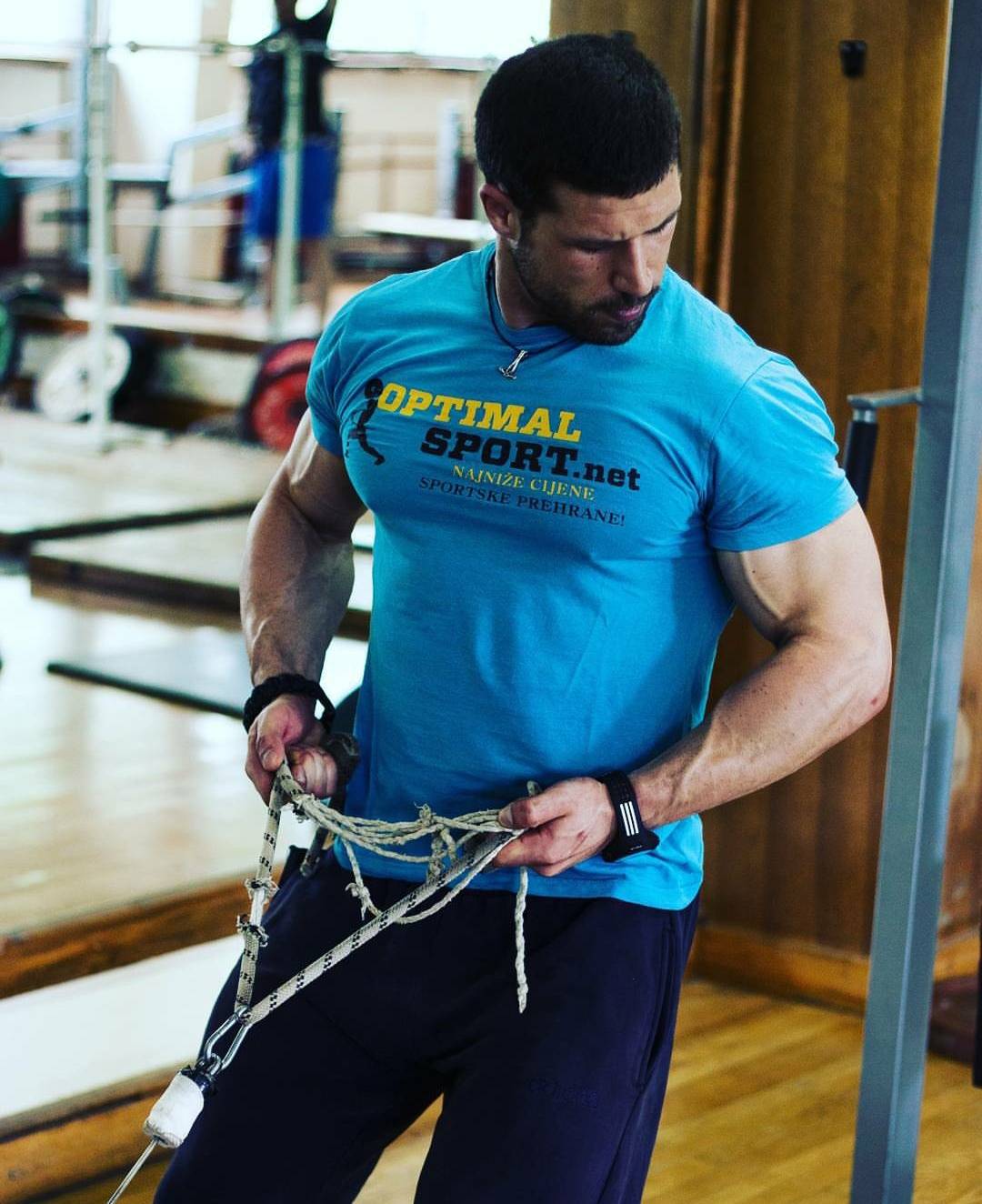 Robert Blazevic | Scrolller