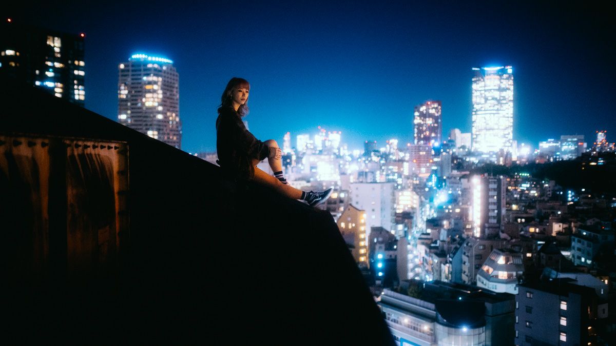 Rooftopping over Tokyo Tower | Scrolller