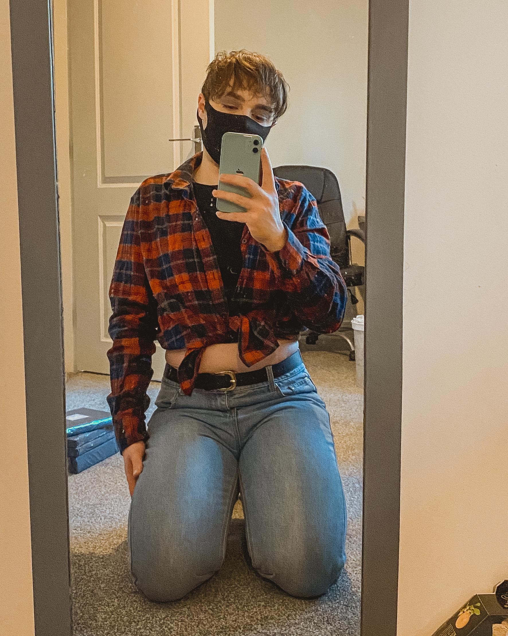 room - mess. mirror - mess. life - mess | Scrolller