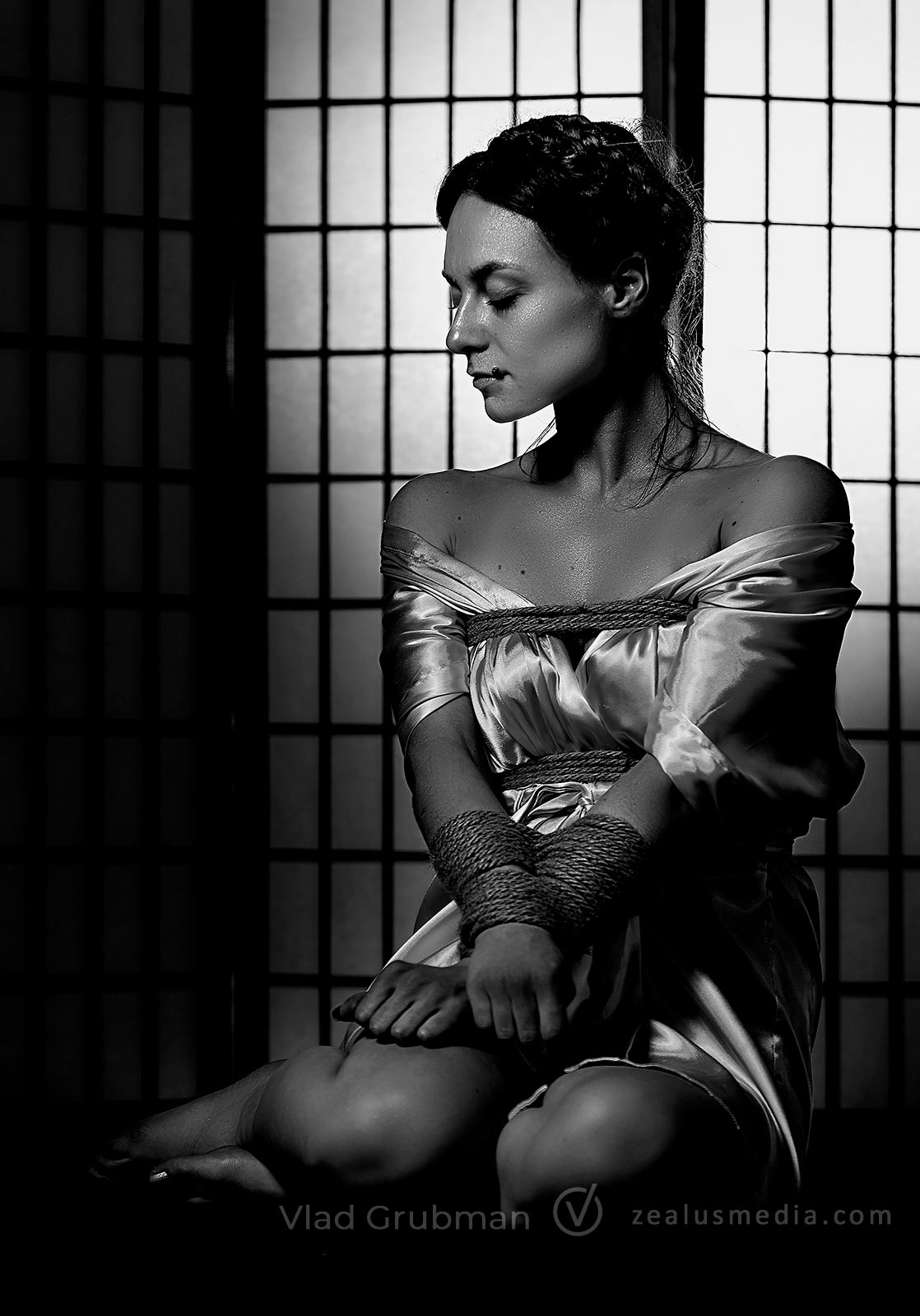 Ropes for sensuality - 2 | Scrolller