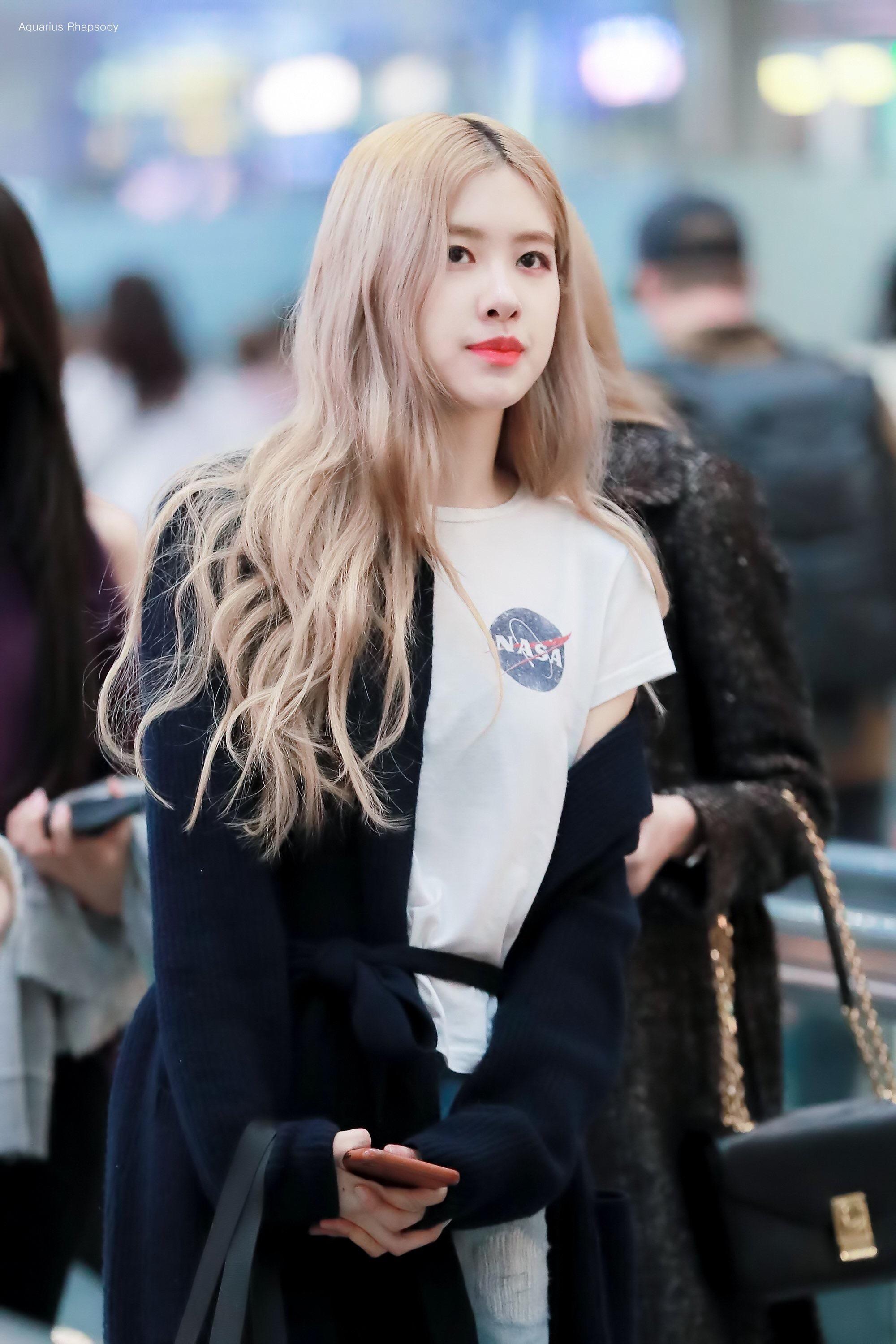 Rosé | Scrolller