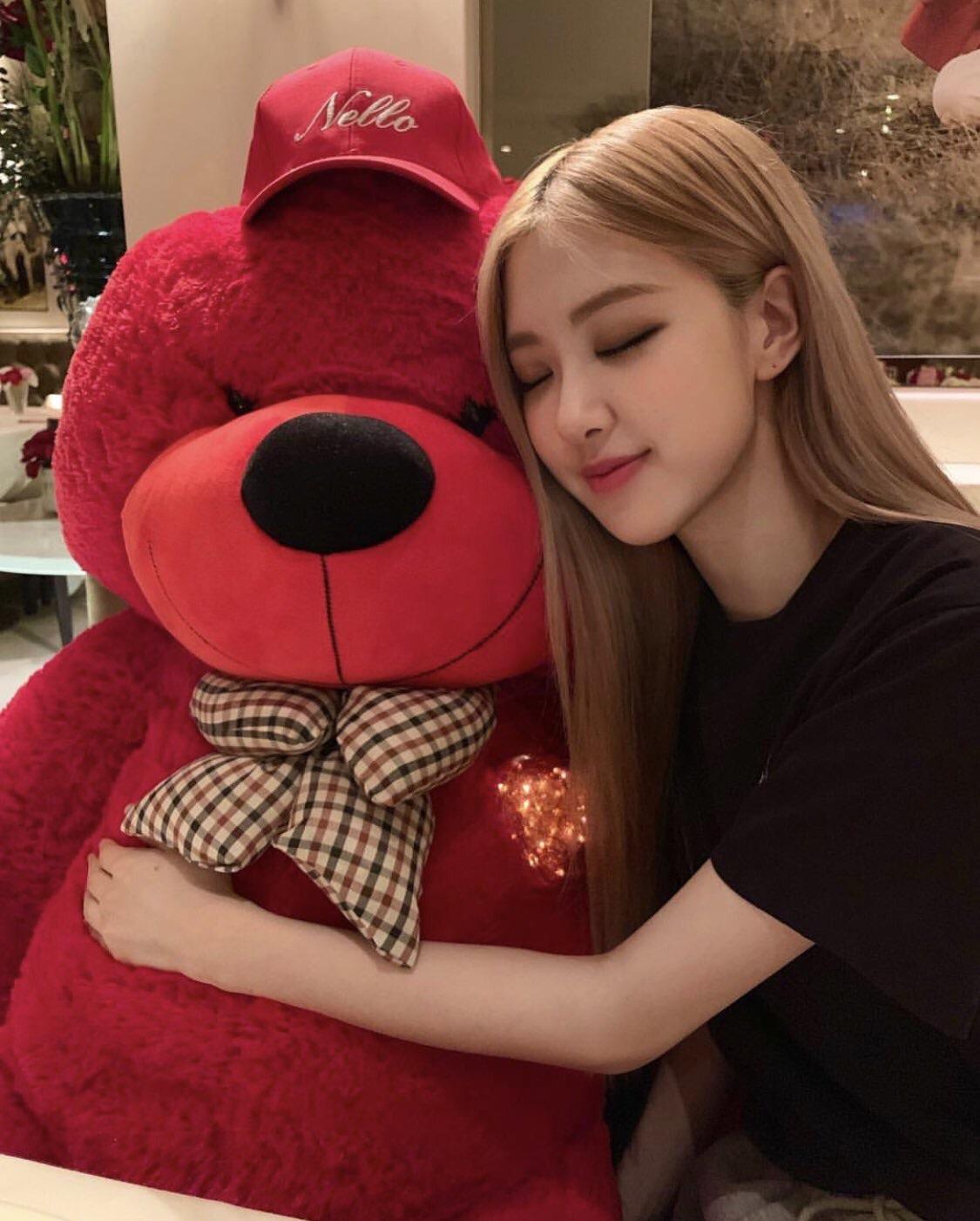 Rosé x Big Teddy Bear | Scrolller