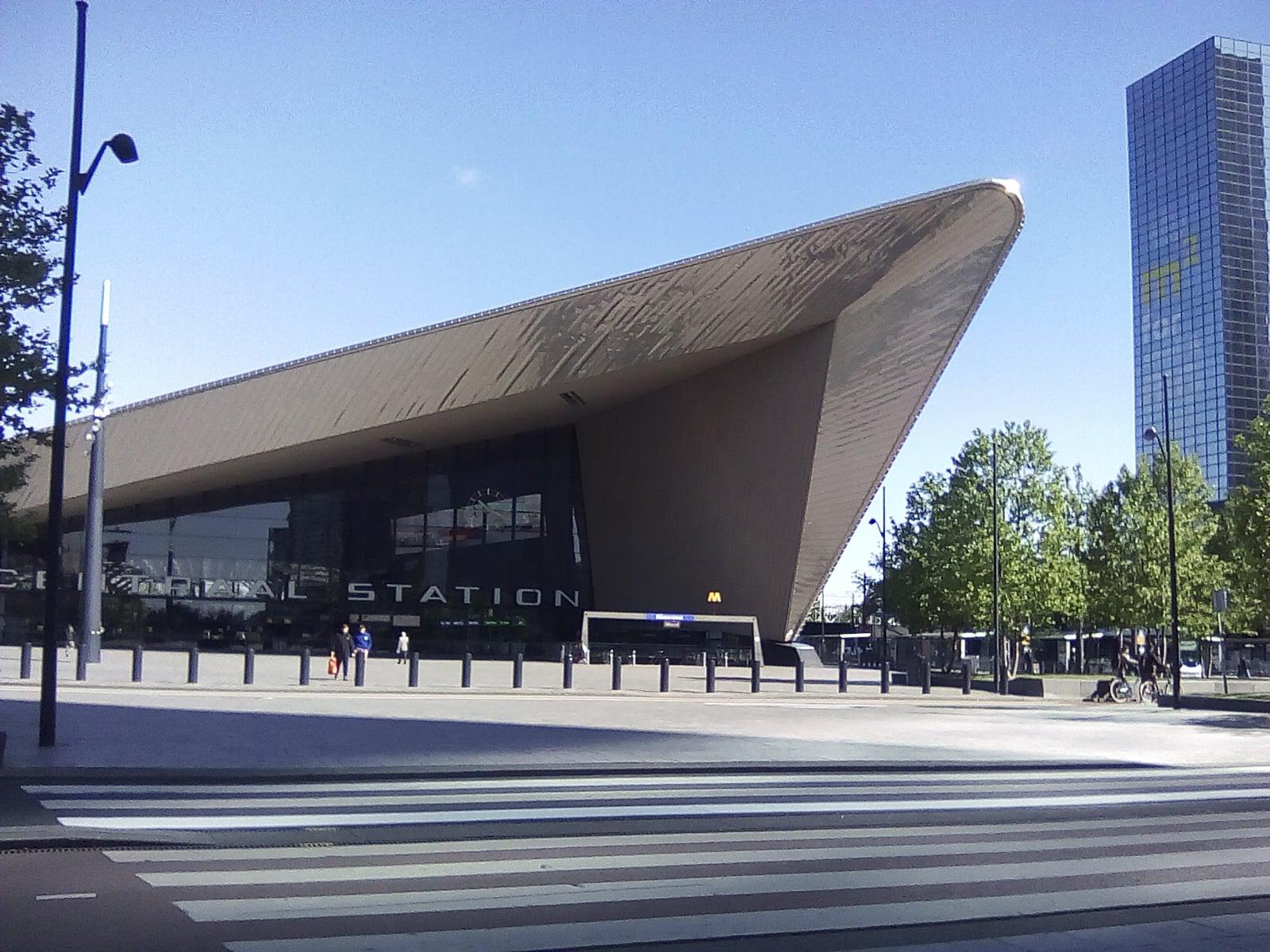 Rotterdam Central Station | Scrolller