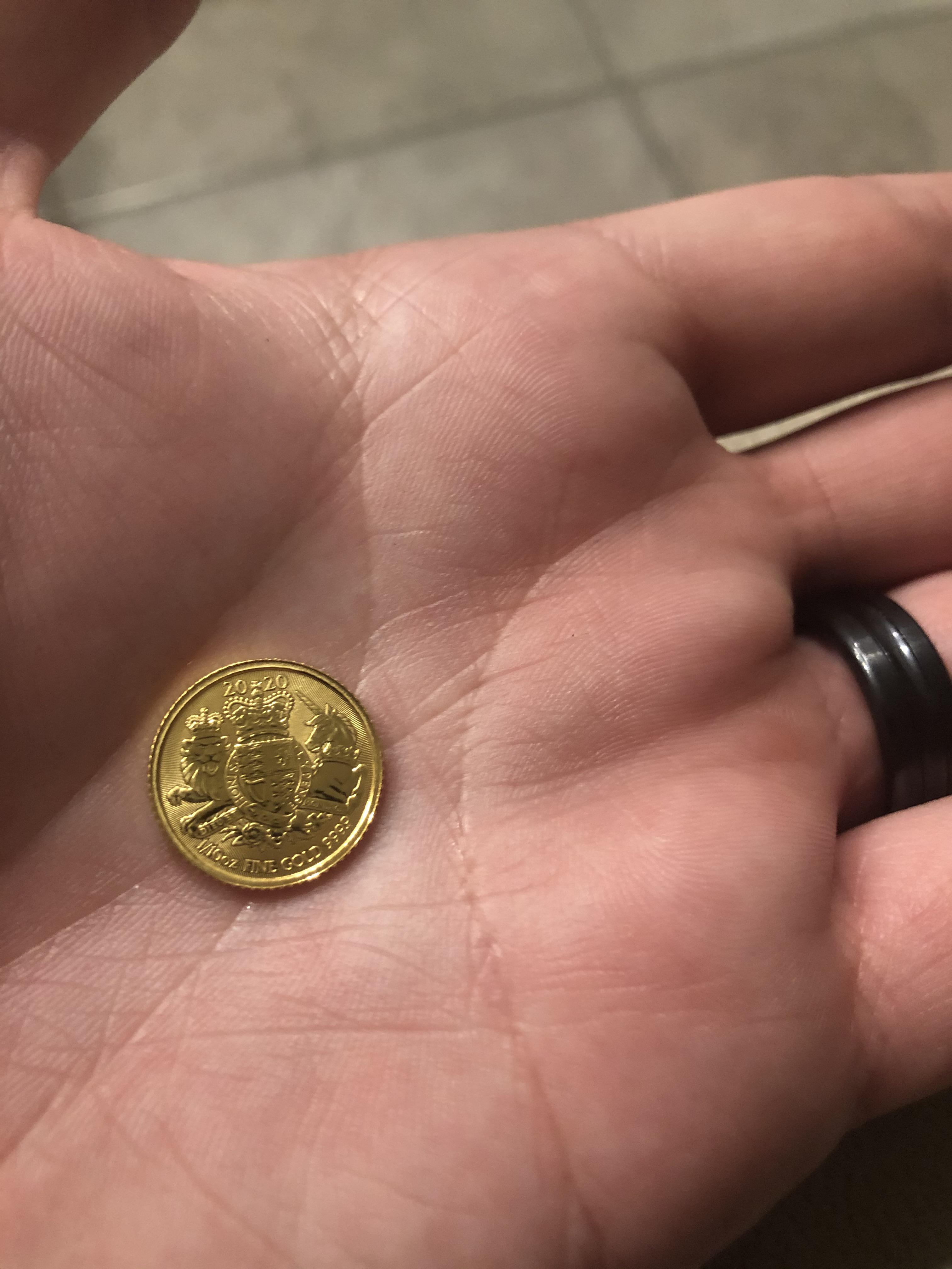 Royal arms 2020 1/10 gold coin | Scrolller