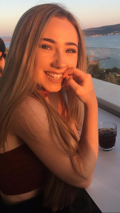 Ruby o'donnell | Scrolller