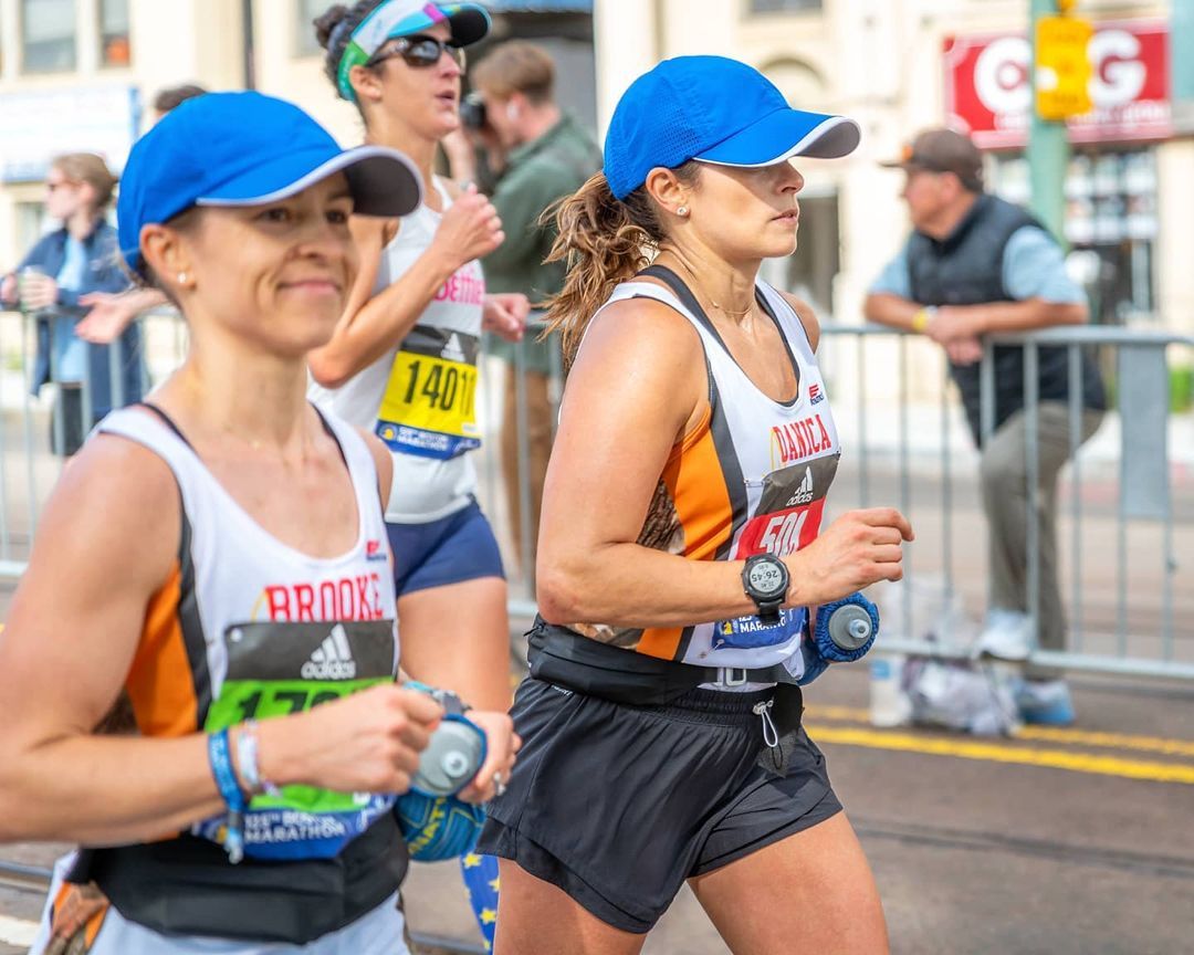 running the marathon with her sister | Scrolller