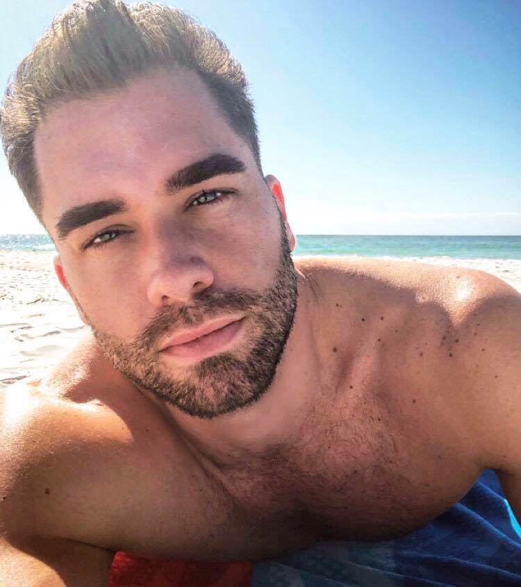 Ryan Craven | Scrolller