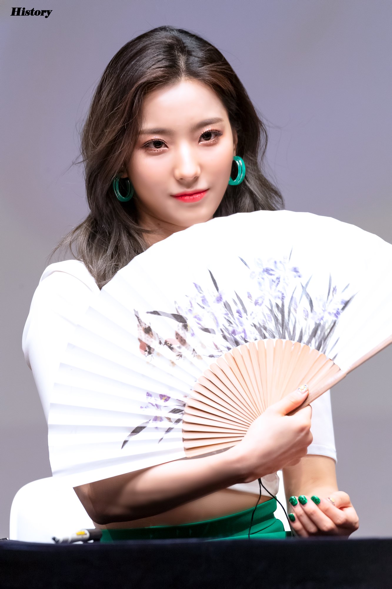Saerom's biggest fan | Scrolller