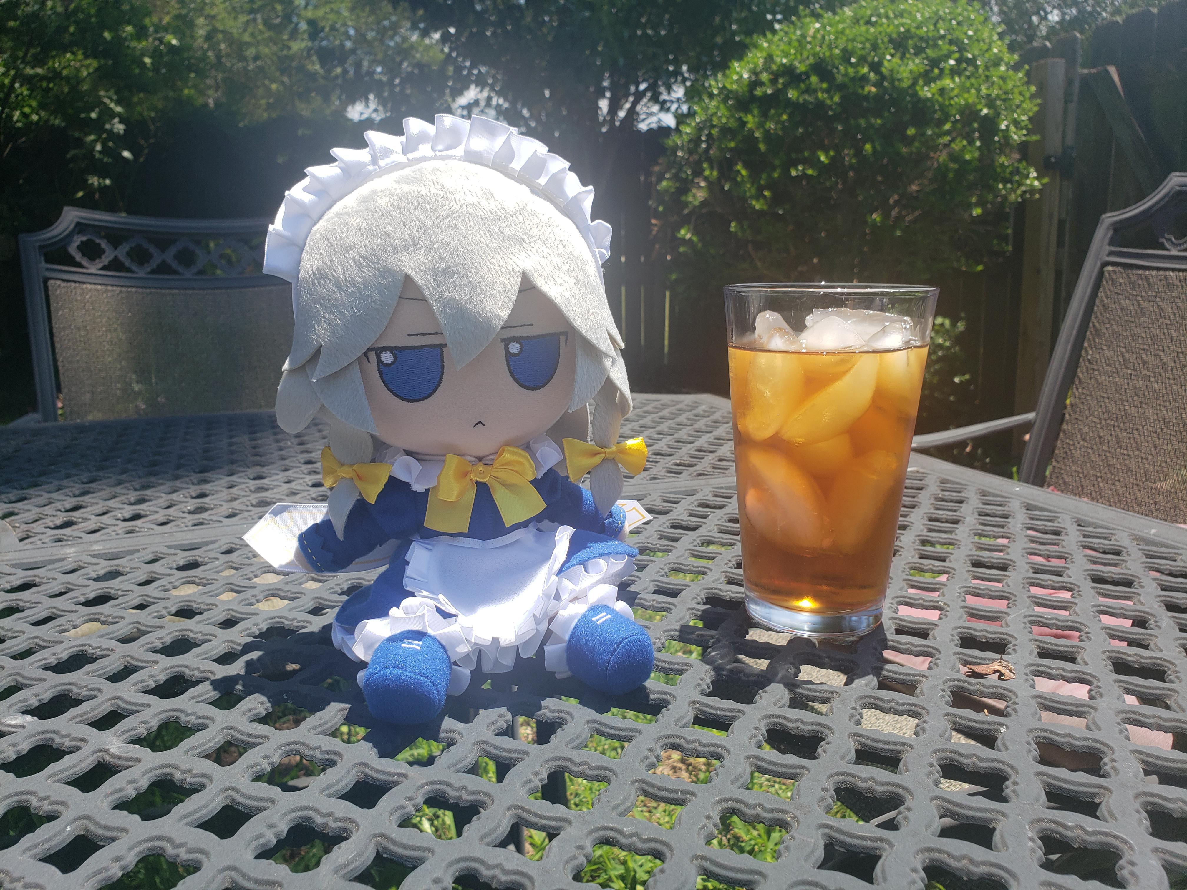 sakuya enjoying a glass of sweet iced tea | Scrolller