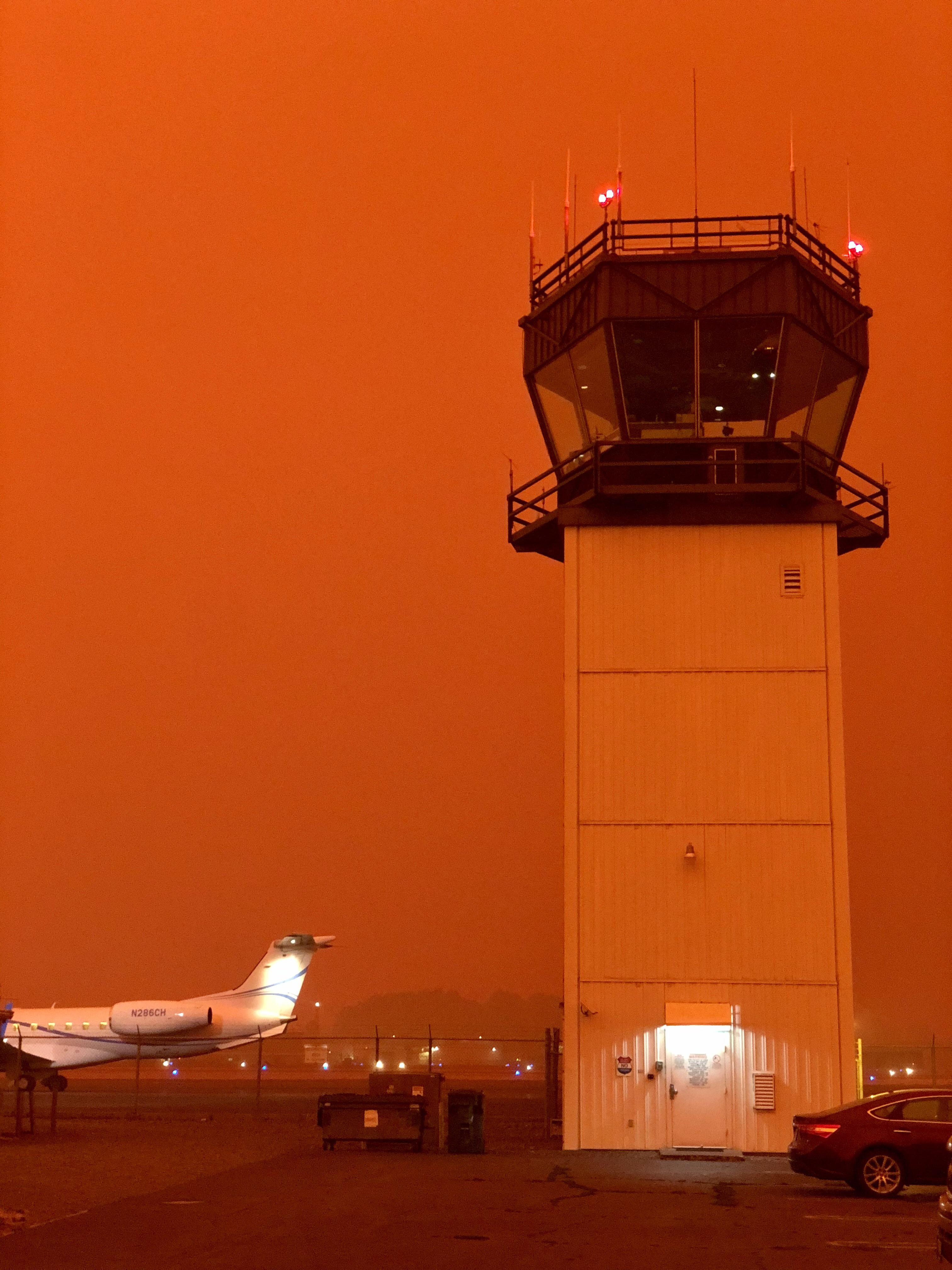 Salem Air Traffic Control Tower At 16 30 Scrolller Salem Air Traffic Control Tower At 16 30 Scrolller