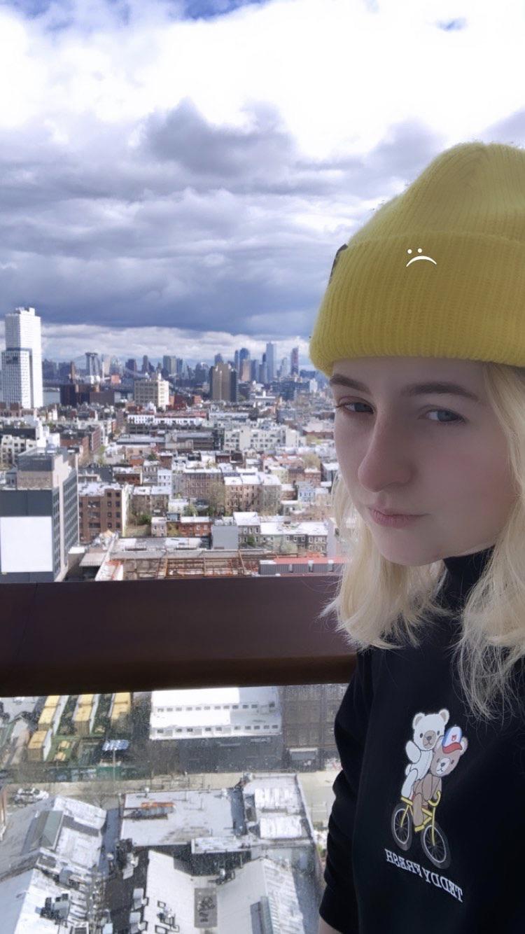 Sam 🥰🥰 | Scrolller