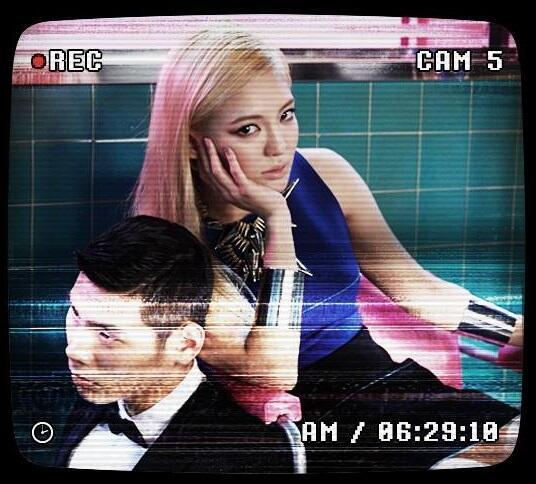 Same pose, different teaser pic | Scrolller