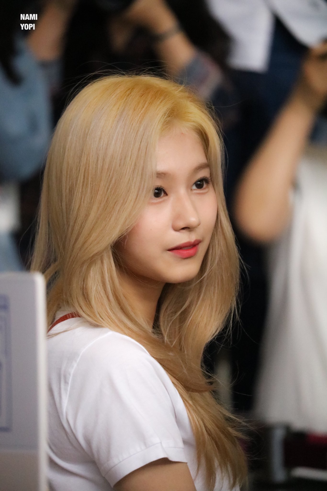 Sana so pretty | Scrolller