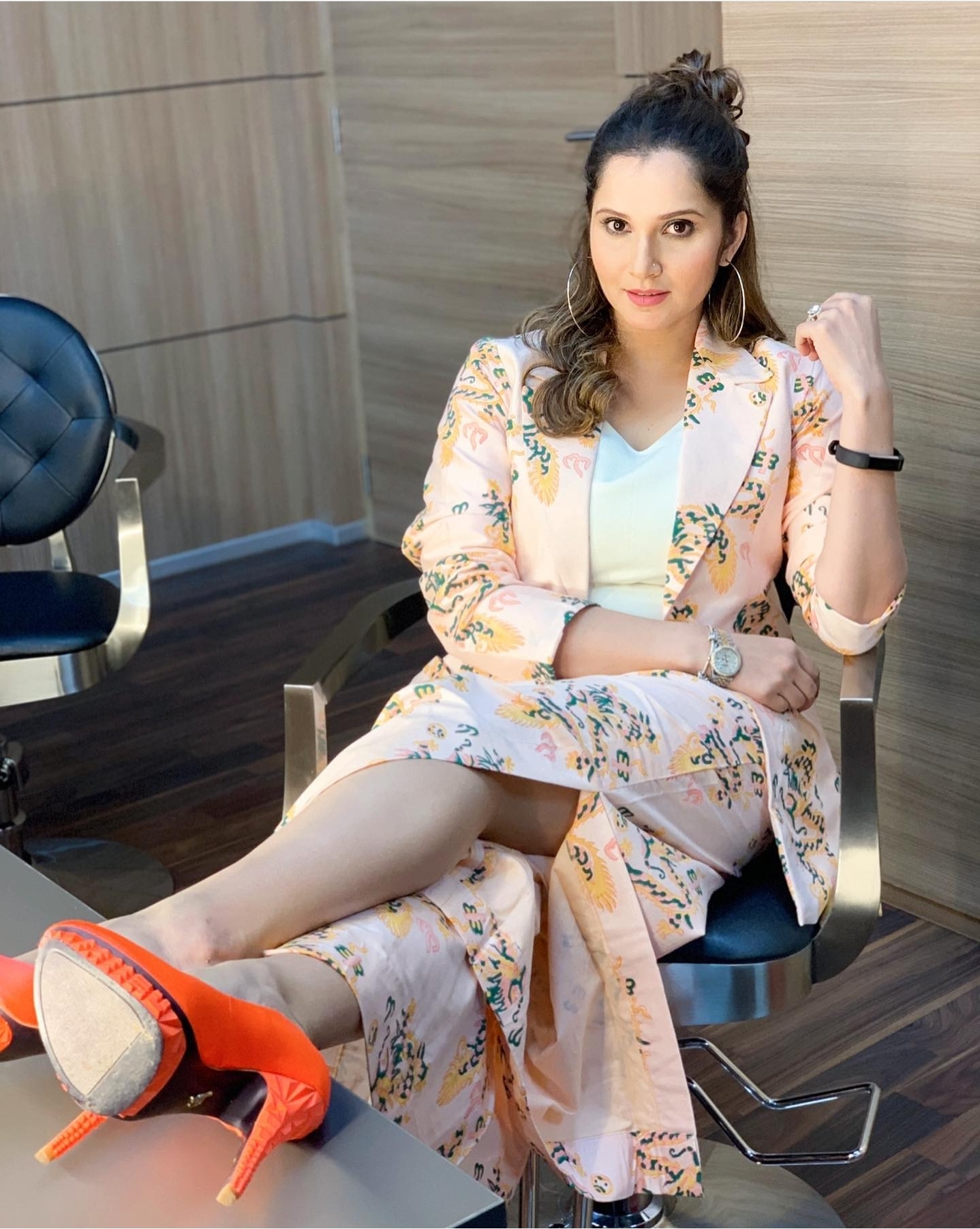 Sania Mirza....that peek into her strong legs...wwyd | Scrolller