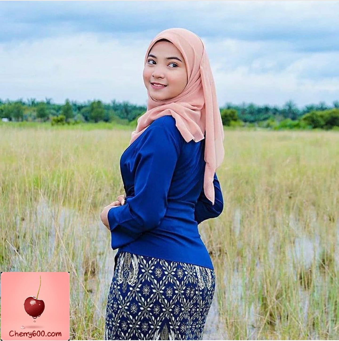 Sape ade ig dia ni.dulu pernah jumpa.tapi tak ingat | Scrolller