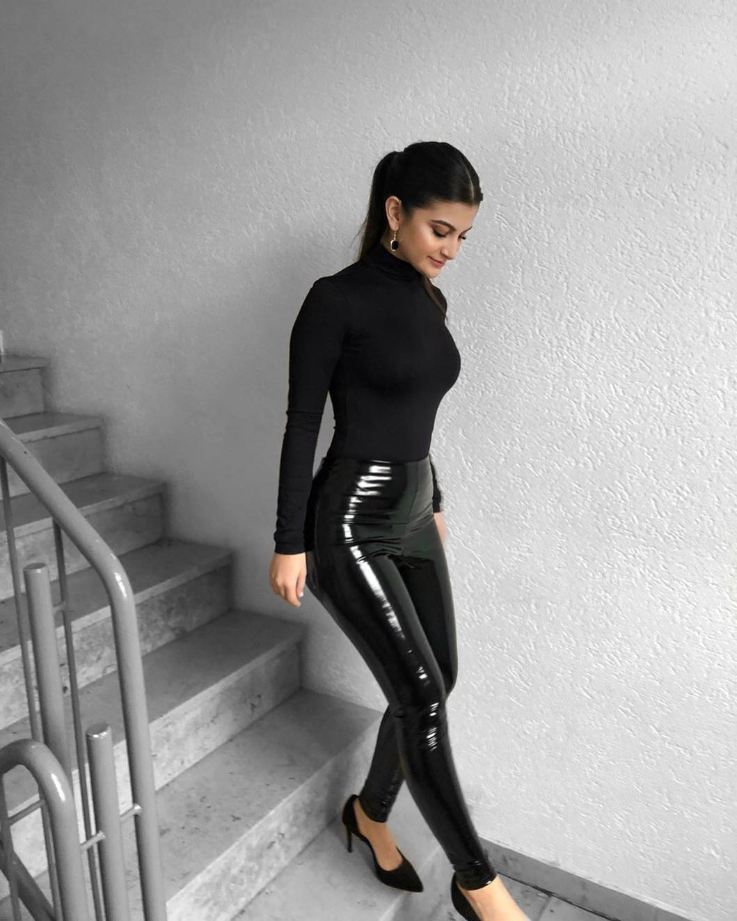 Sara Jade | Scrolller