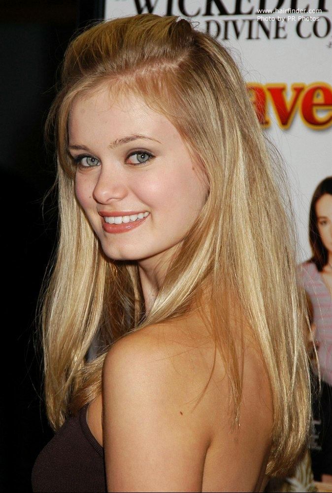 Sara Paxton [irtr] | Scrolller