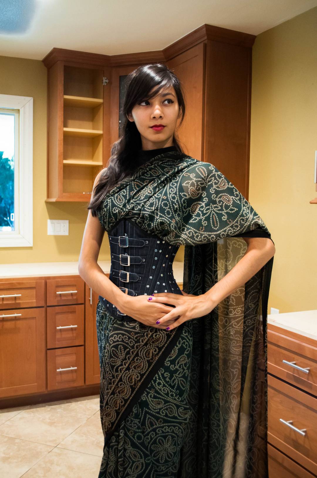 Saree with Corset? Nice. | Scrolller