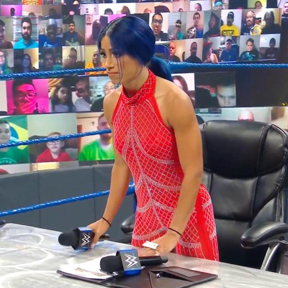 Sasha Banks | Scrolller