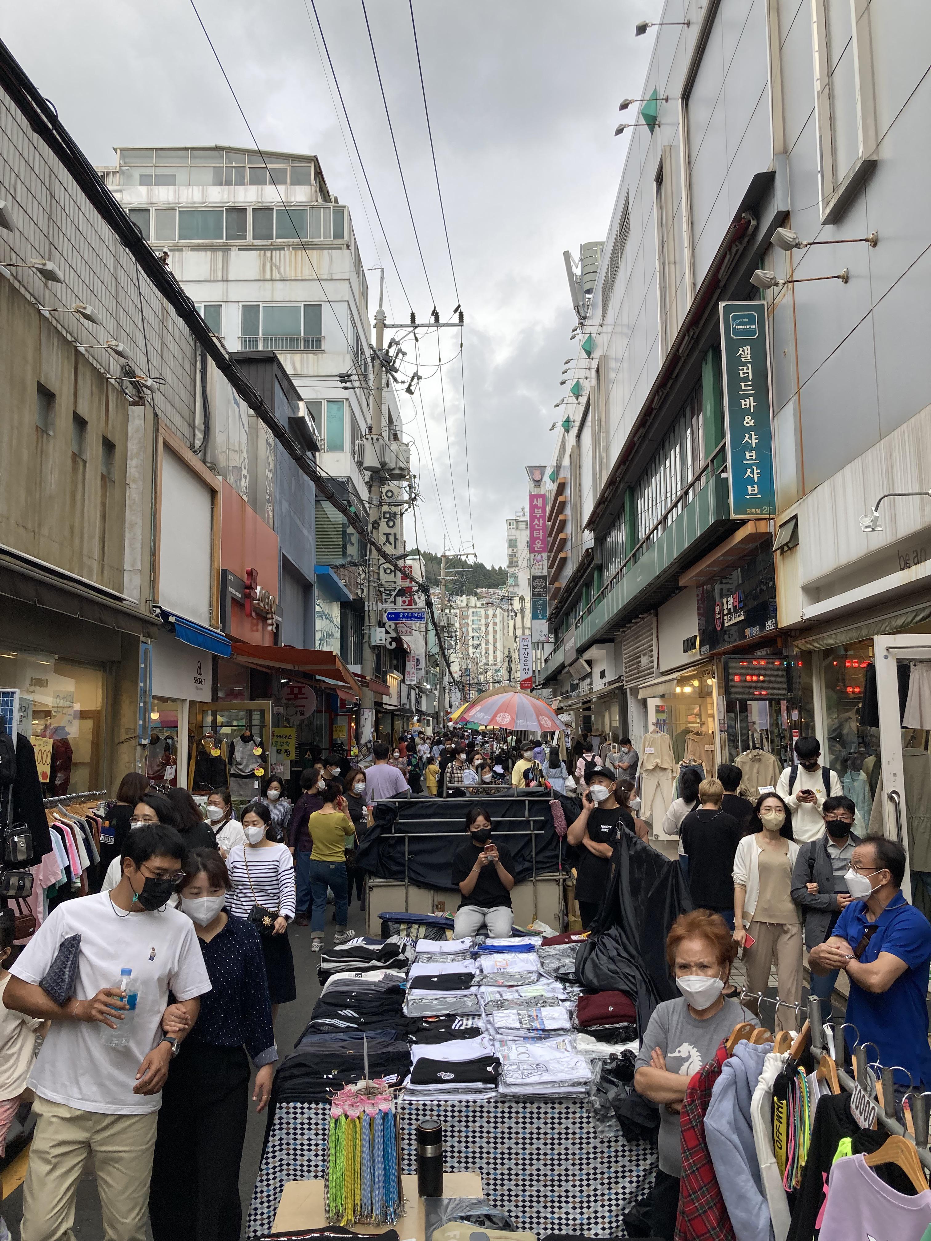 Saturday in NampoDong, Busan | Scrolller